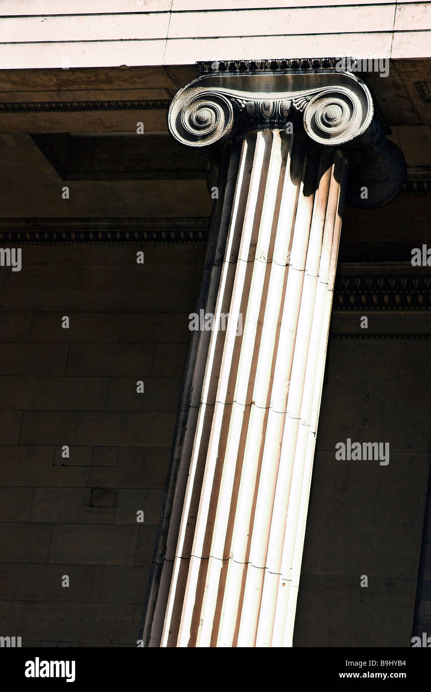 ionic column british museum london Stock Photo - Alamy