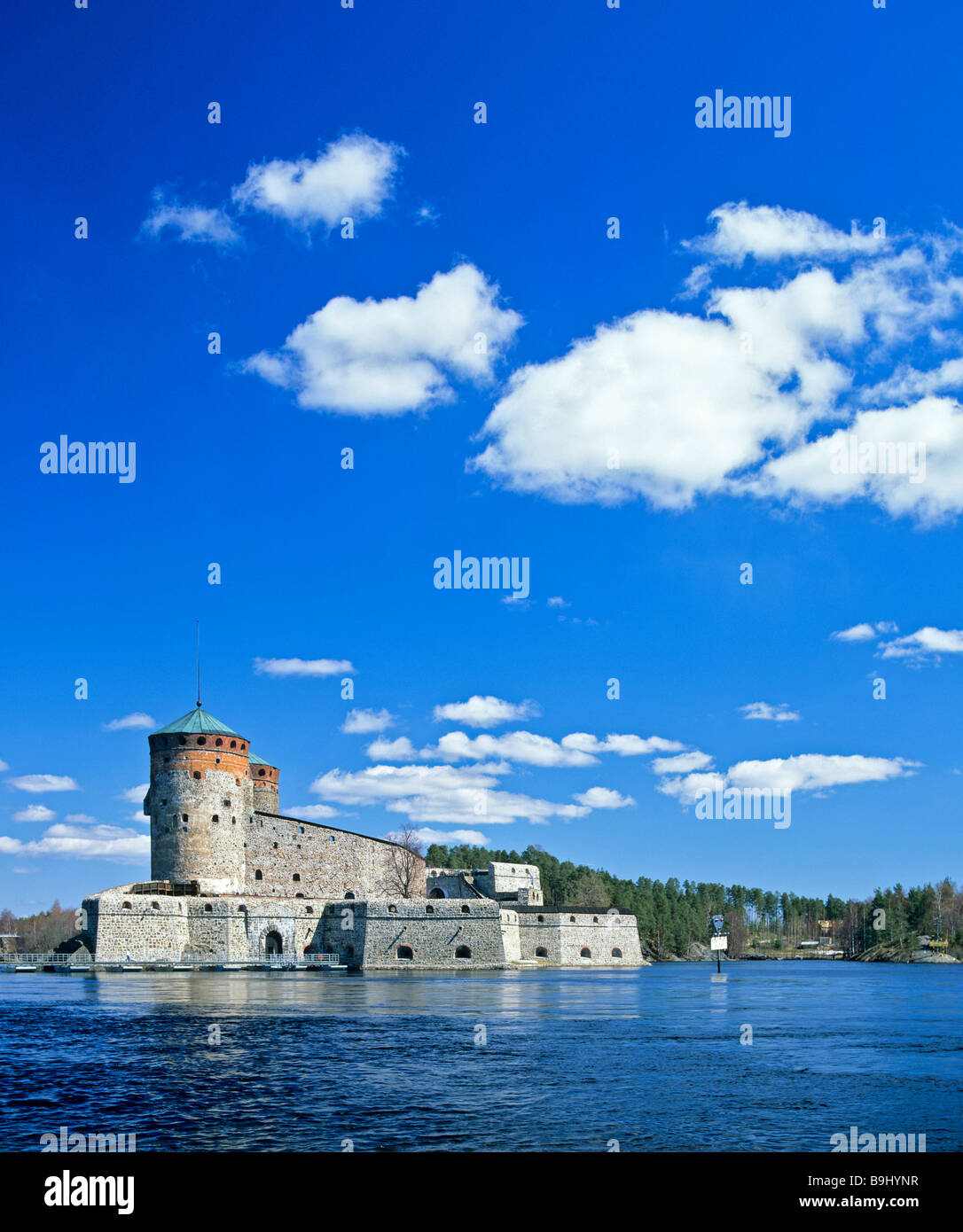 Olavinlinna castle water castle savonlinna hi-res stock photography and ...