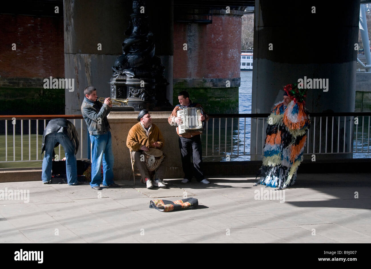 European musicians hi-res stock photography and images - Alamy