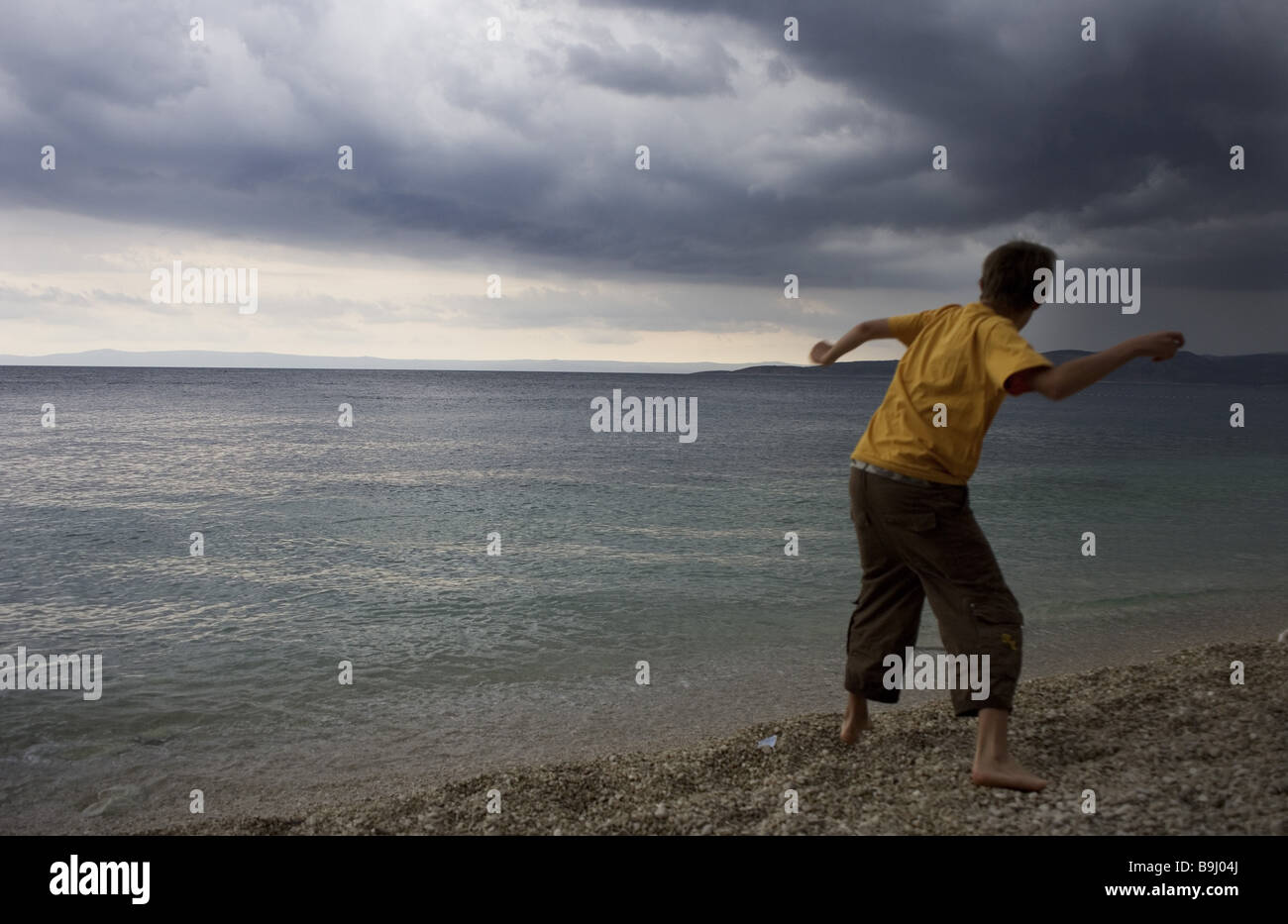 Back to stone hi-res stock photography and images - Alamy