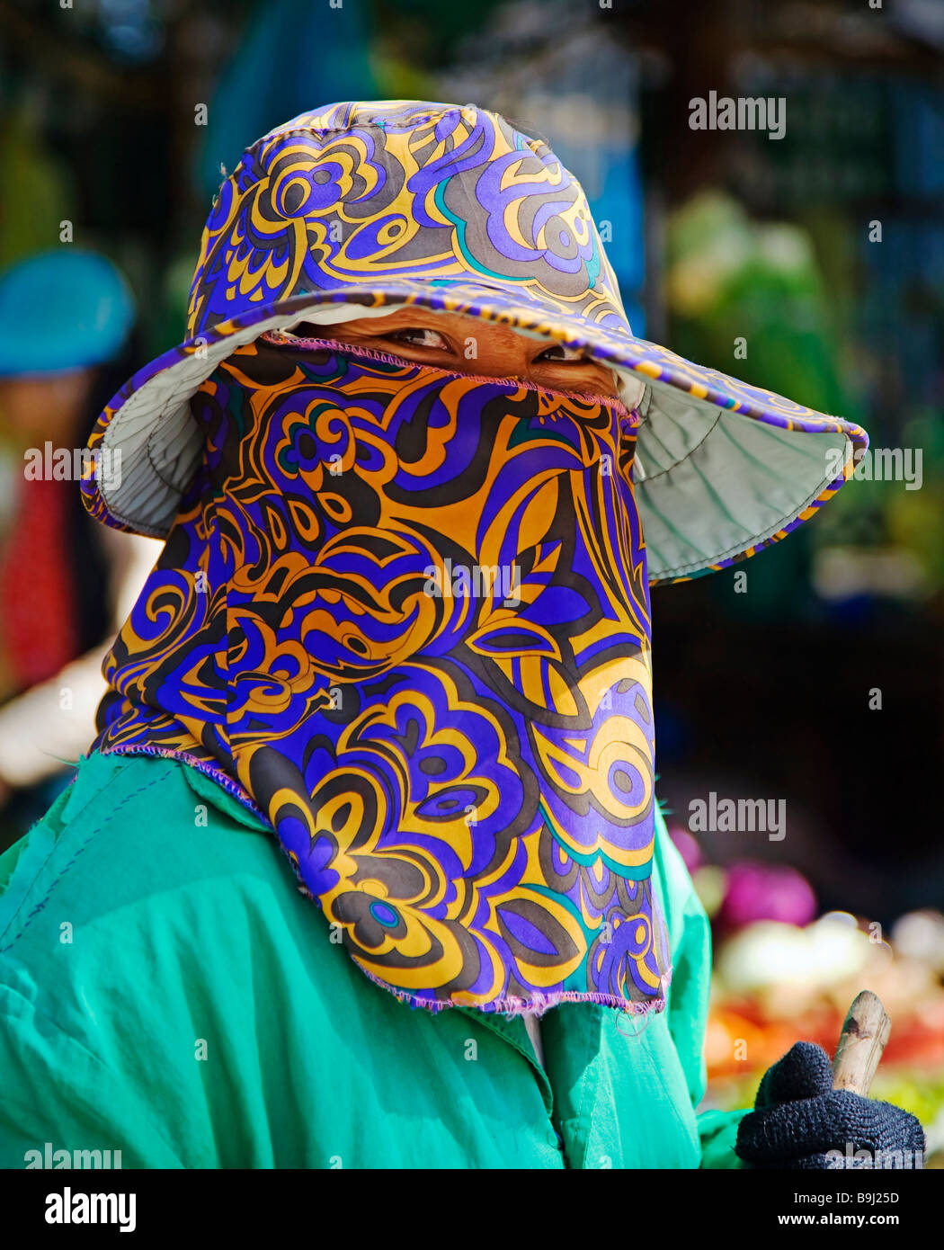 Asian street cleaner hi-res stock photography and images - Alamy