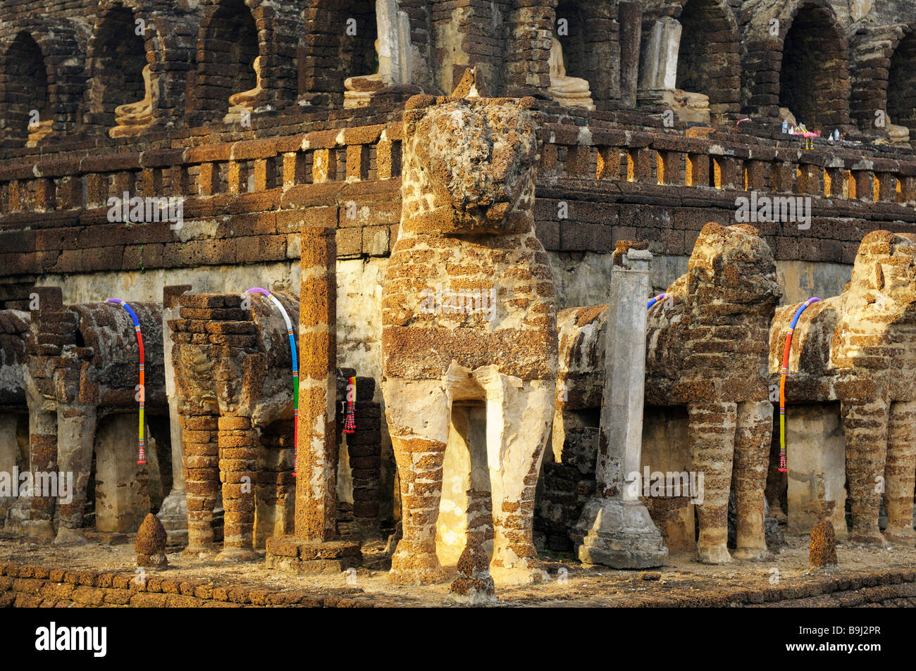Close-up of the Wat Wat Chang Lom Temple, a part of the Sukhotai Temple ...