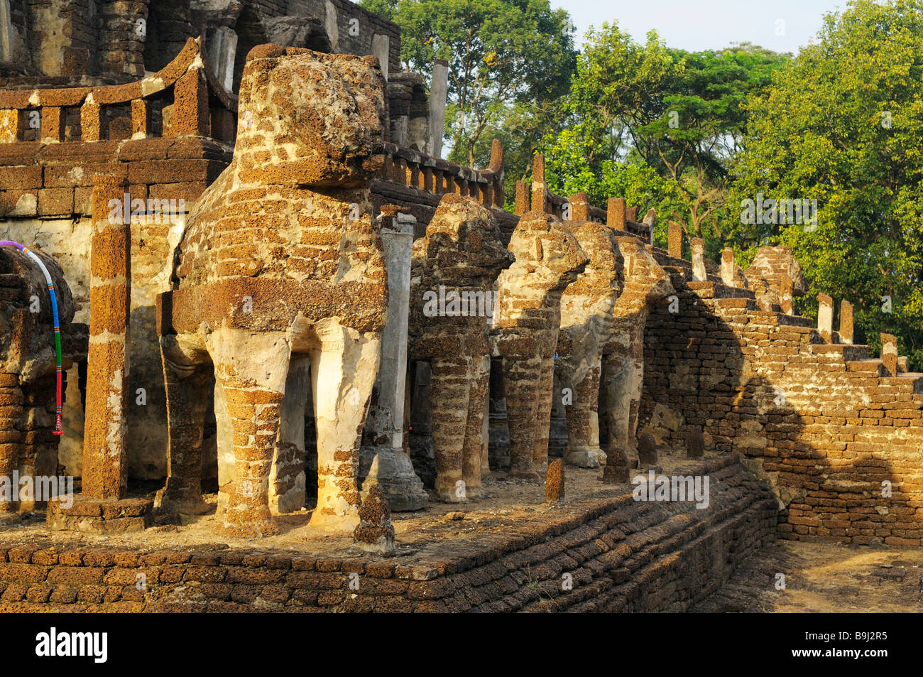 Wat Chang Lom Temple in the temples of the Sukhotai Unesco World ...