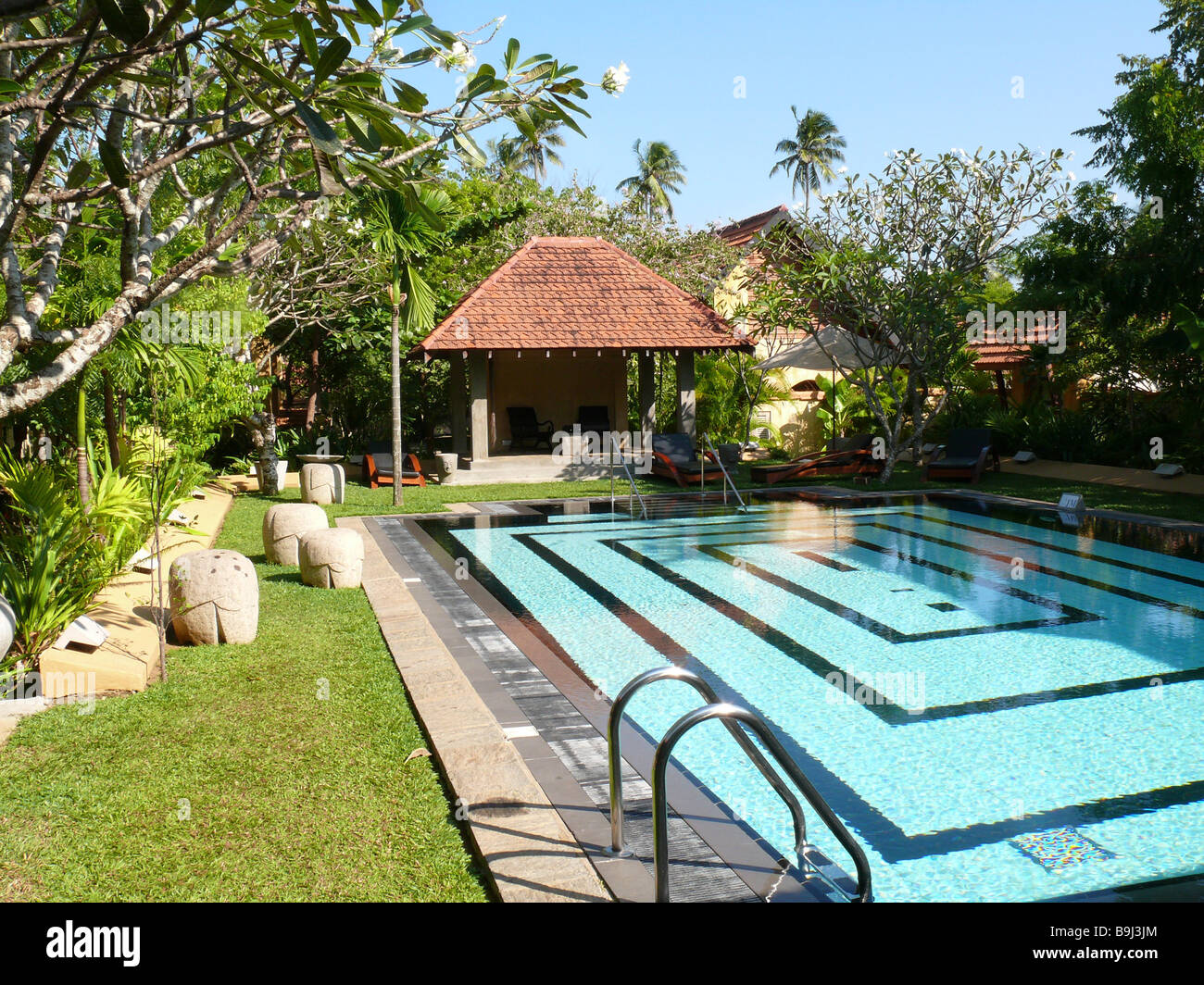Sri Lanka Negombo hotel Ayurveda Pavilion pool-installation South-Asia ...