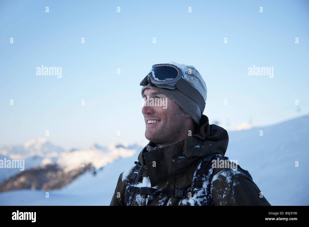 Male skier snow hi-res stock photography and images - Alamy