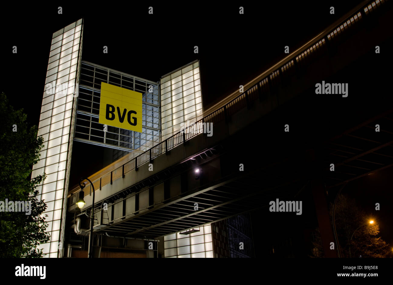 Berliner verkehrsbetriebe bvg hi-res stock photography and images - Alamy