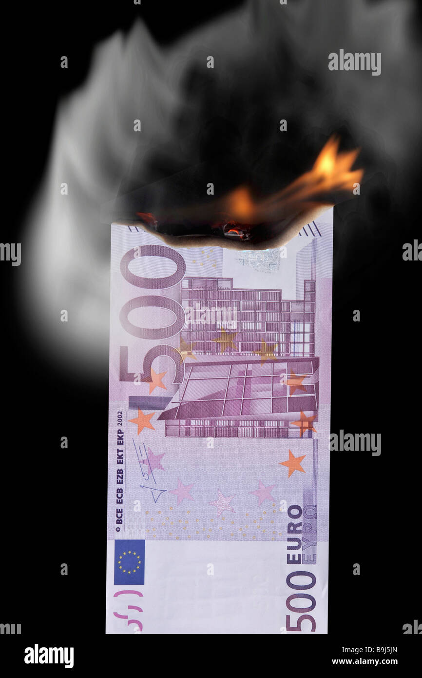 Front 500 euro note hi-res stock photography and images - Alamy