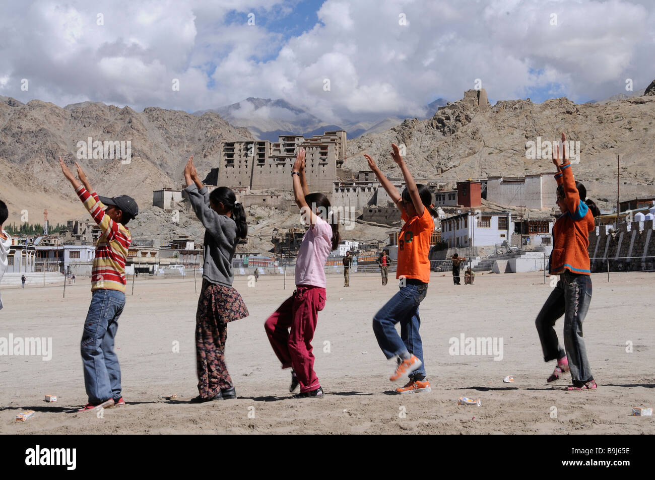 Ladakhi girls hi-res stock photography and images - Alamy