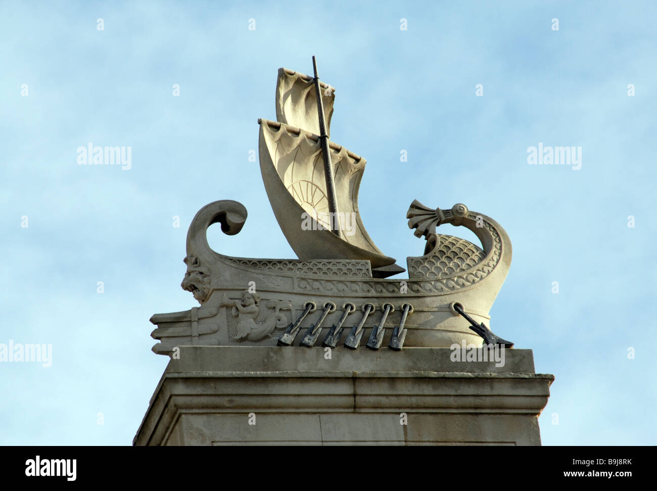 Ancient greek ship hi-res stock photography and images - Alamy