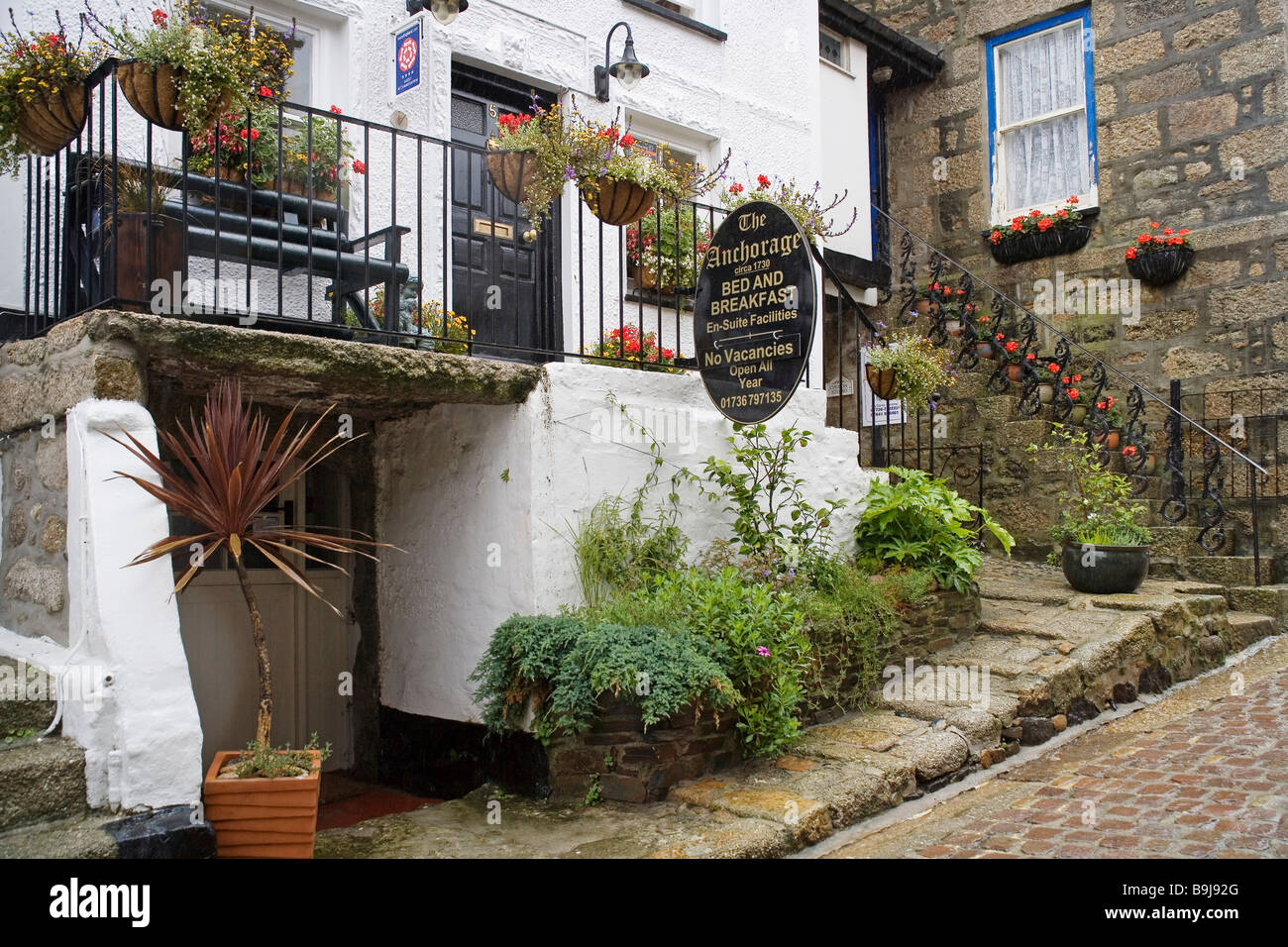 Streets st ives cornwall hi-res stock photography and images - Alamy