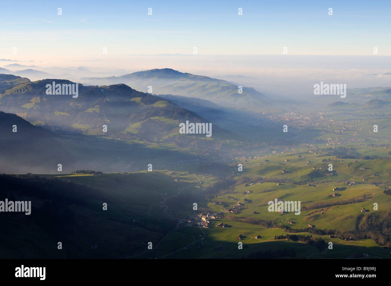 Kanton hi-res stock photography and images - Alamy