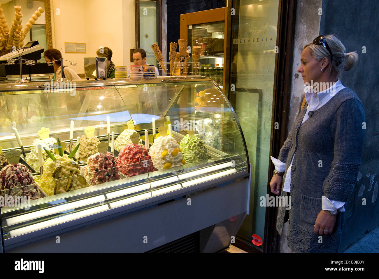 Ice-cream delicacy store in the historic centre of Siena, Tuscany ...
