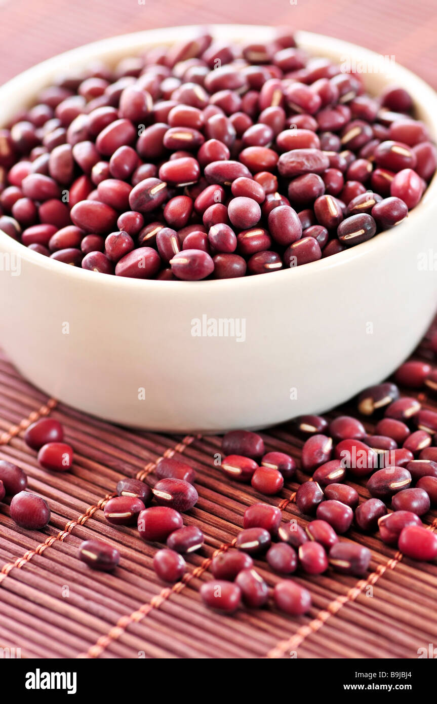 Dry red adzuki beans in a bowl Stock Photo - Alamy