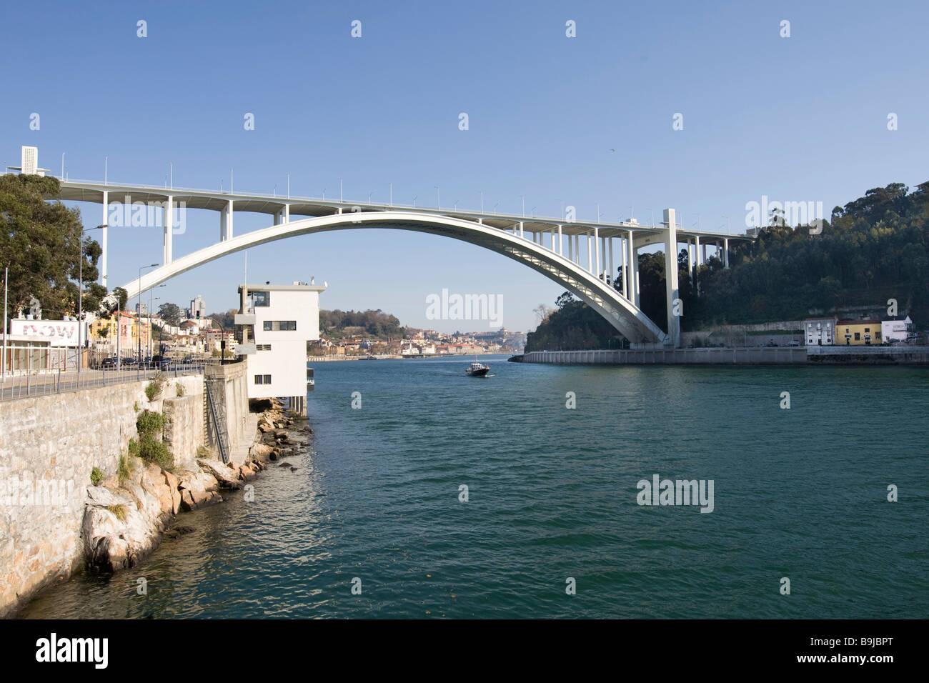 Ponte da Arrabida Bridge, Porto, UNESCO World Cultural Heritage Site ...