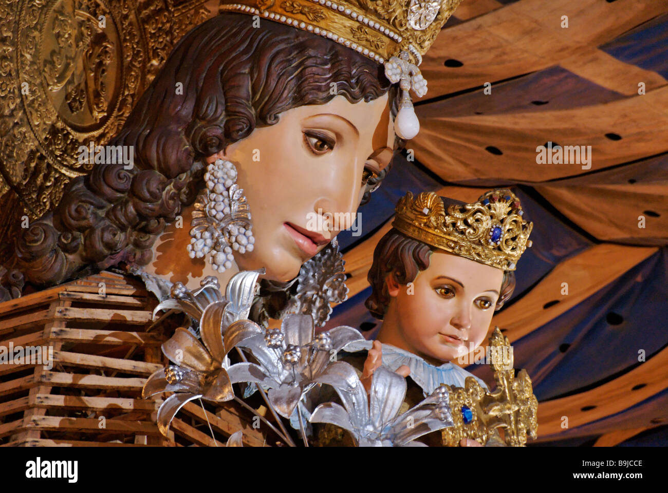 Large wooden replica statue of Virgen de los Desamparados. Las Fallas ...