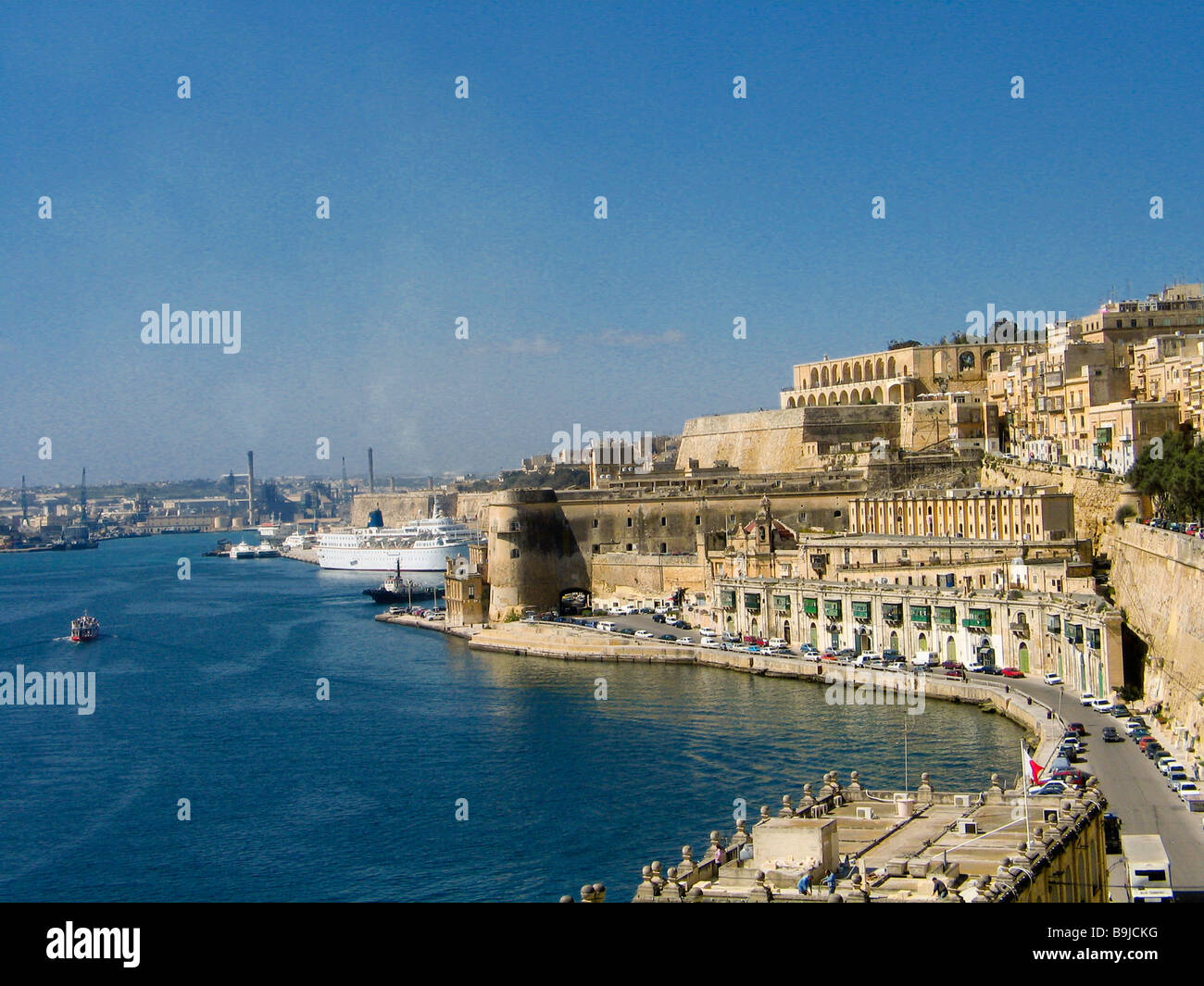 Valletta sea hi-res stock photography and images - Alamy
