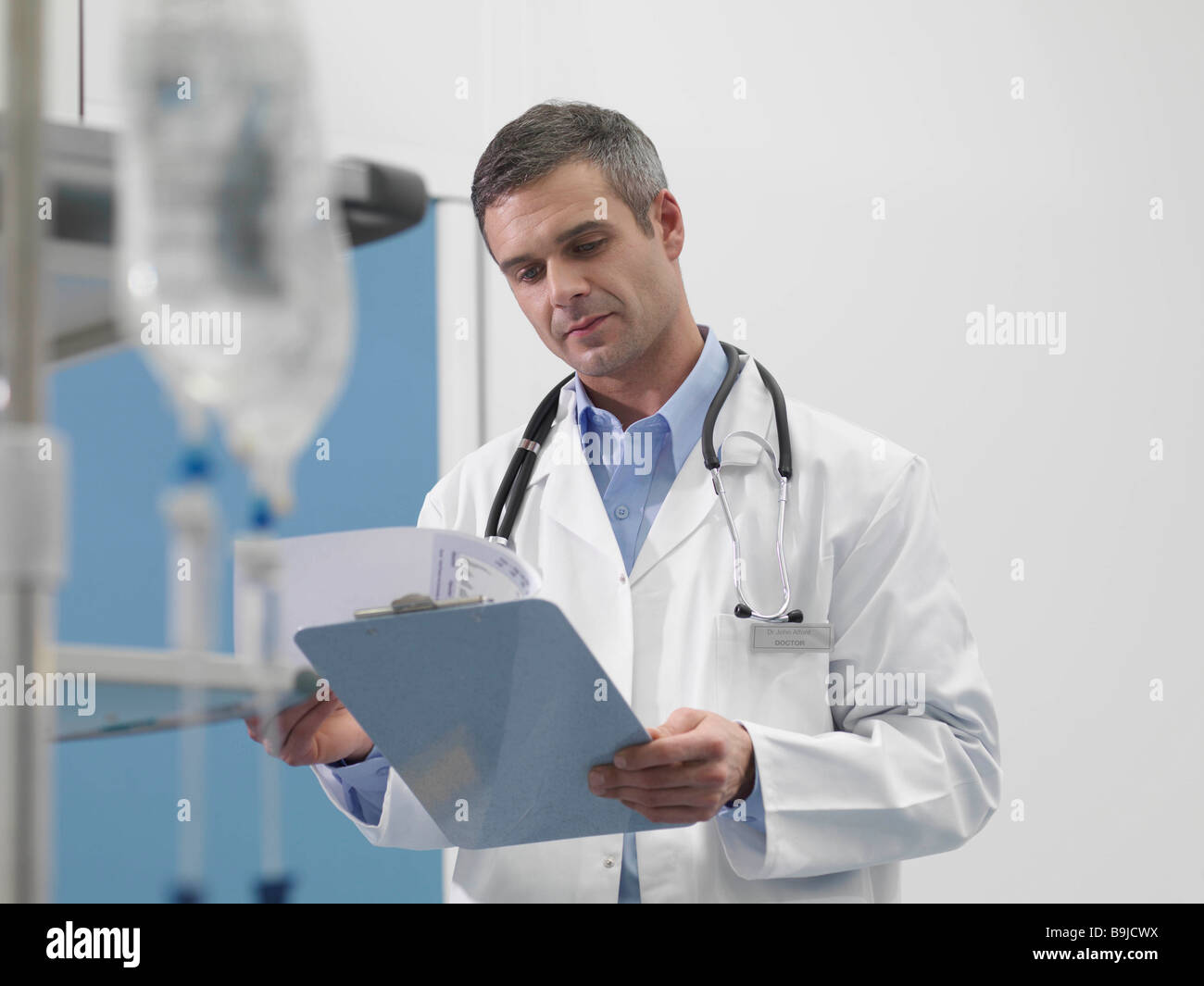 At hospital hi-res stock photography and images - Alamy