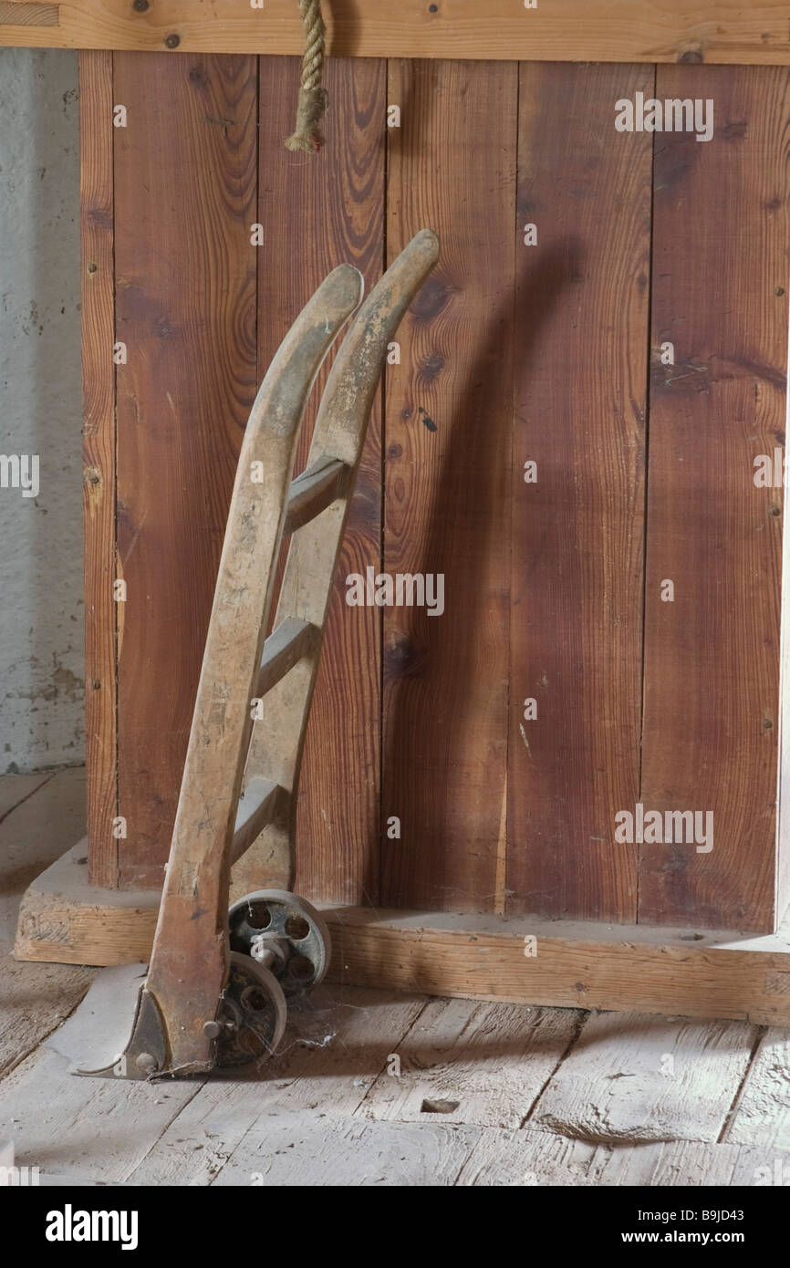 Old dutch windmill hi-res stock photography and images - Alamy