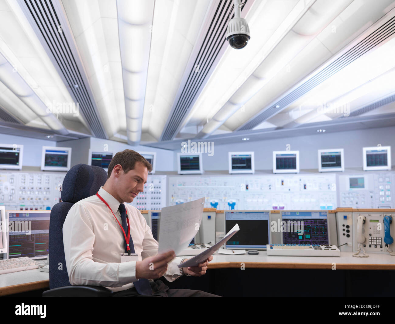 Operator in control room hi-res stock photography and images - Alamy