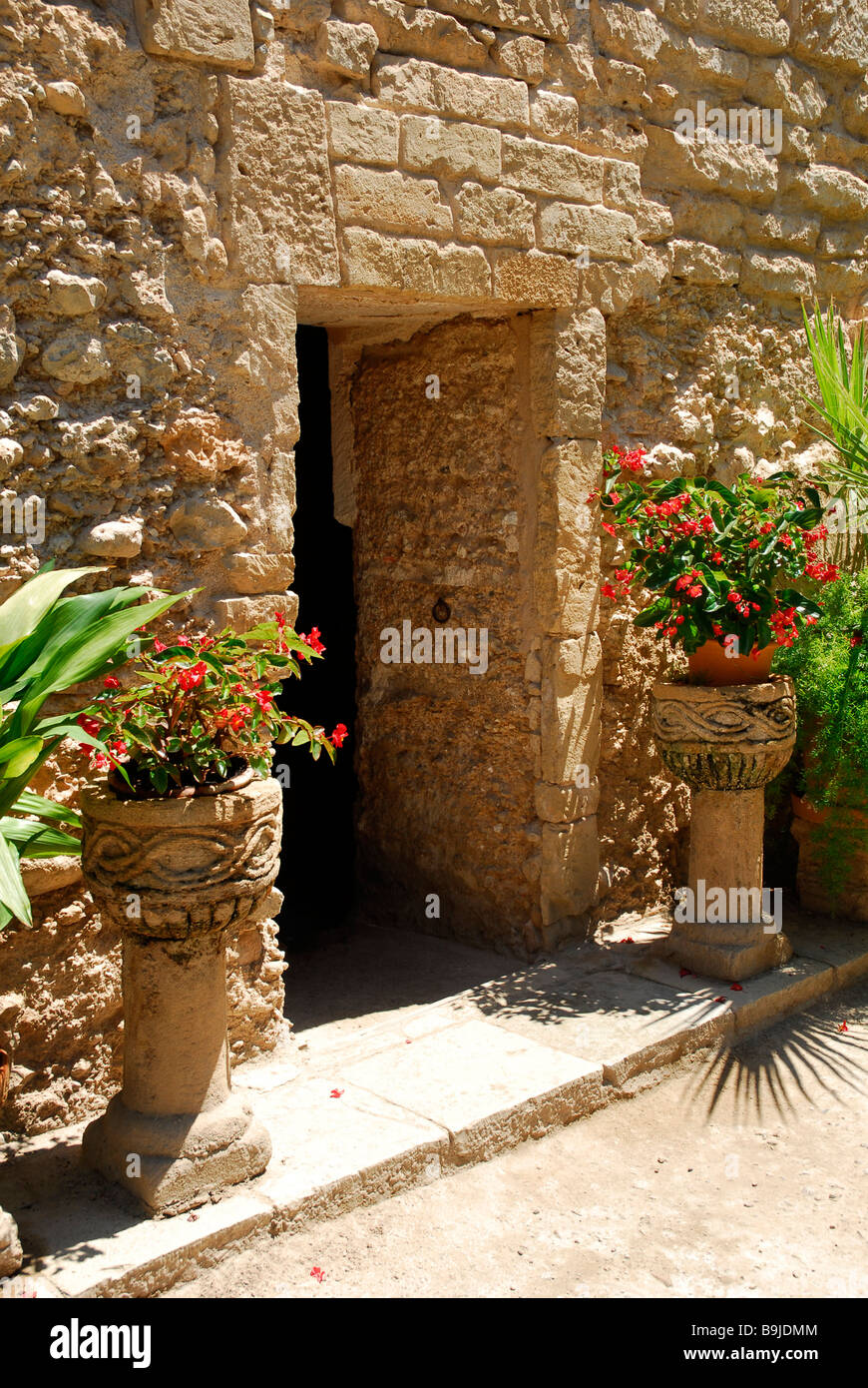 Arabian baths, Banys Arabs, inner courtyard, Patio, historic city ...