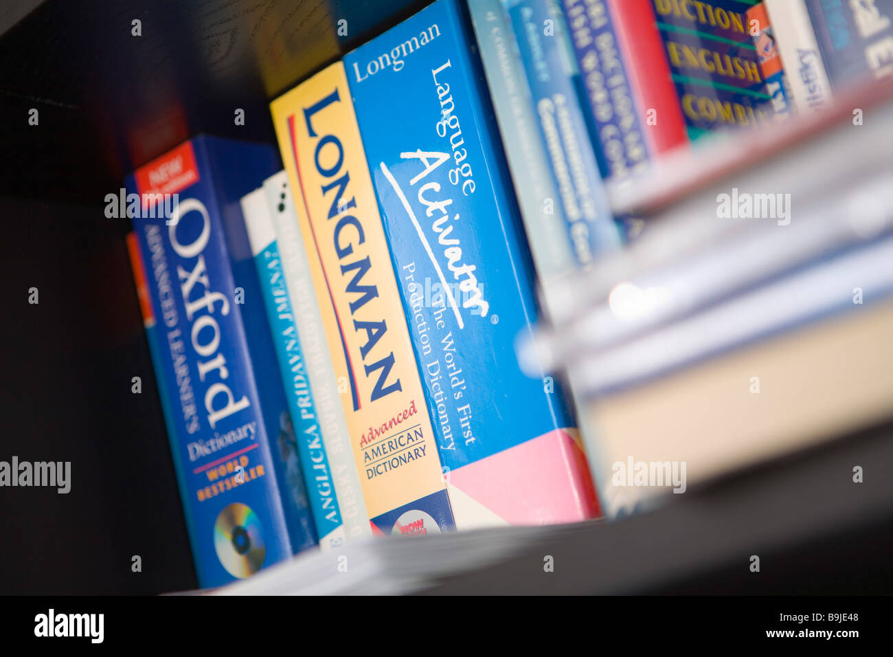 English dictionaries hi-res stock photography and images - Alamy