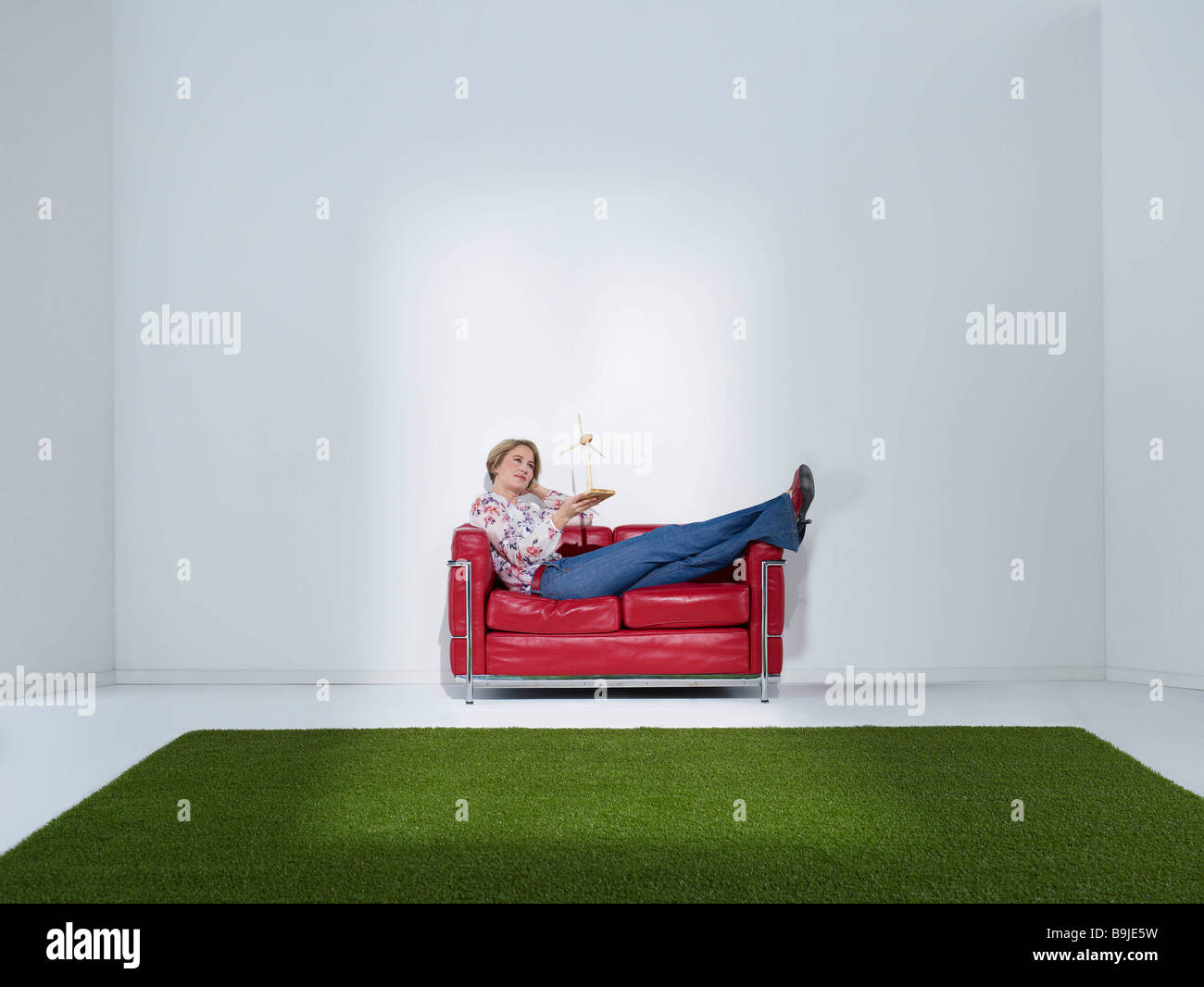 Wind couch grass hi-res stock photography and images - Alamy