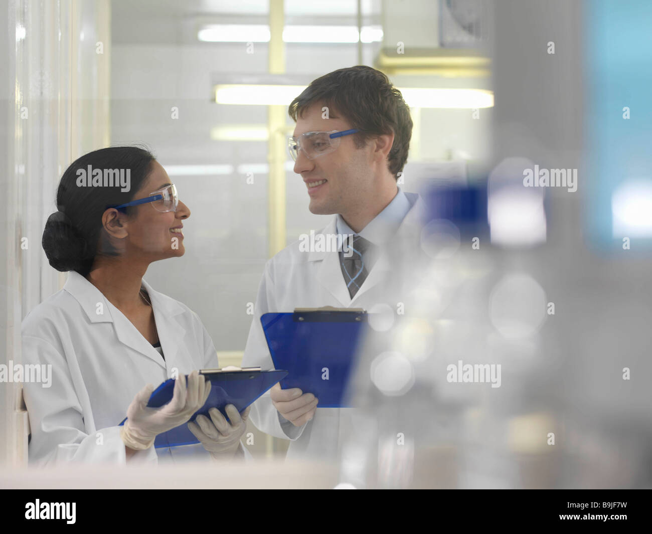 Indian lab technicians hi-res stock photography and images - Alamy