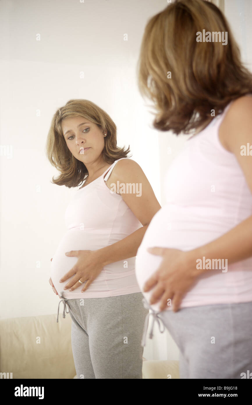 Single pregnant woman hi-res stock photography and images - Alamy