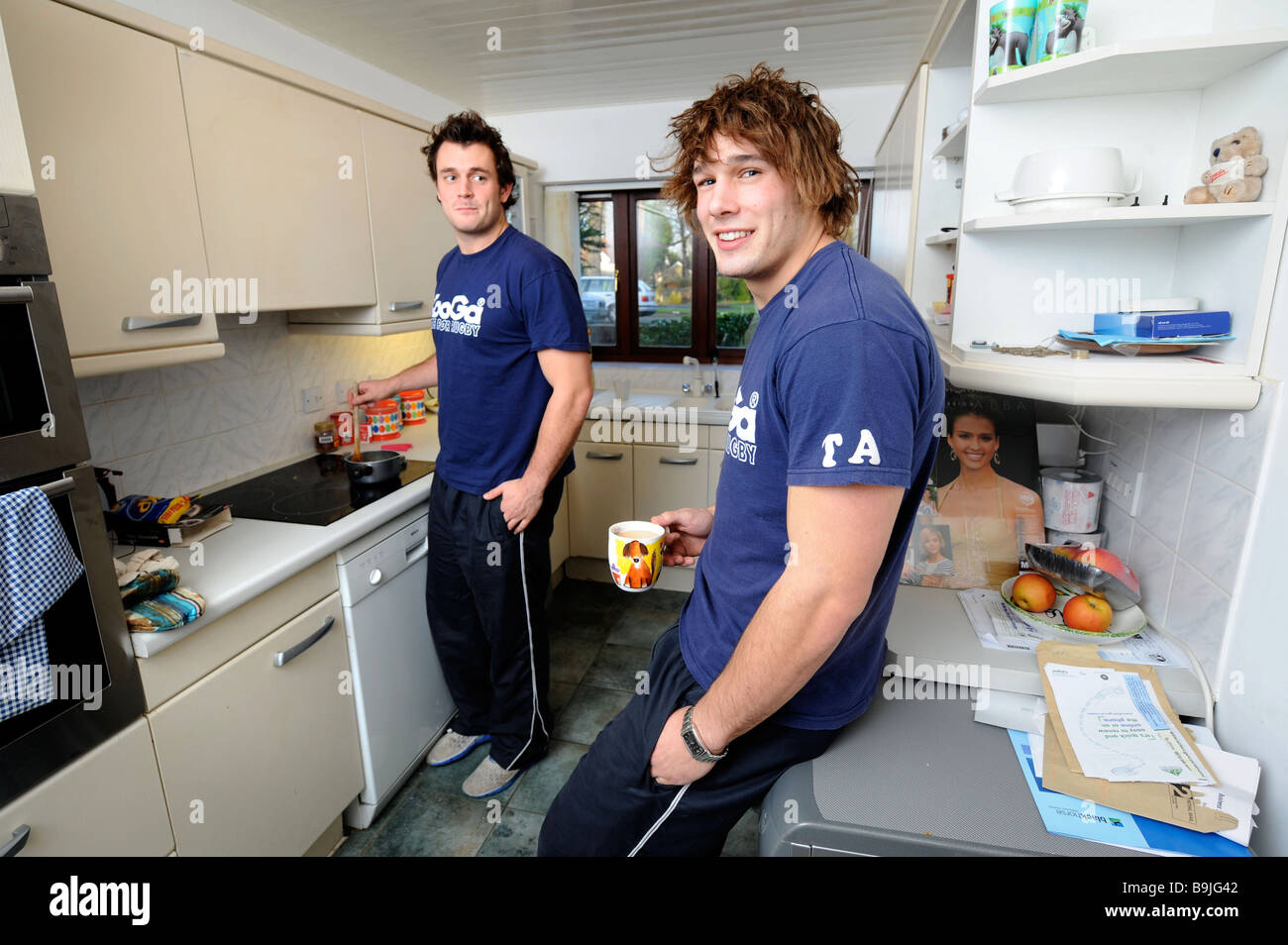 Professional rugby union players hi-res stock photography and images ...