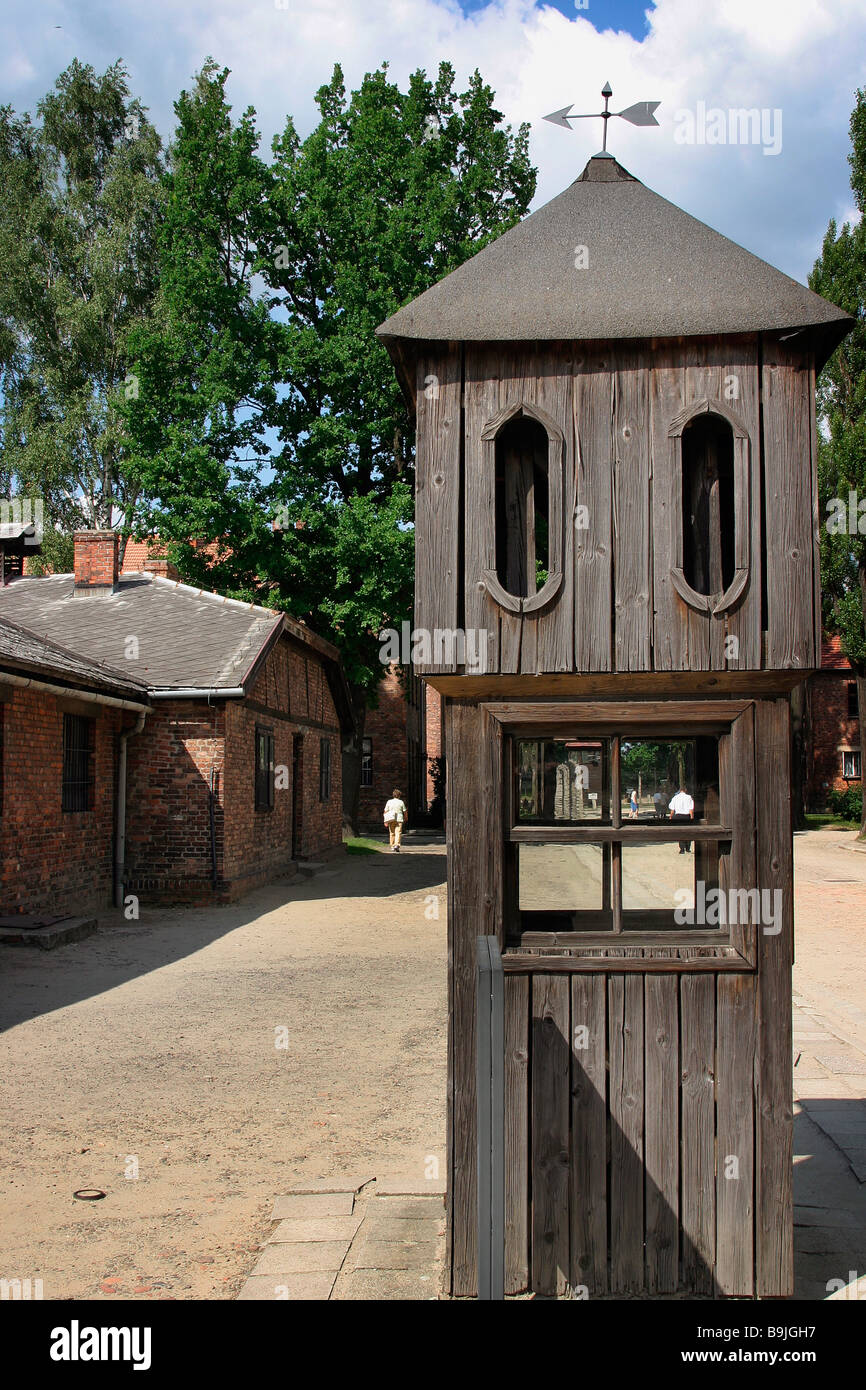 Old Sentry Box & Kitchen at Auschwitz I Old sentry box on Appellplatz ...