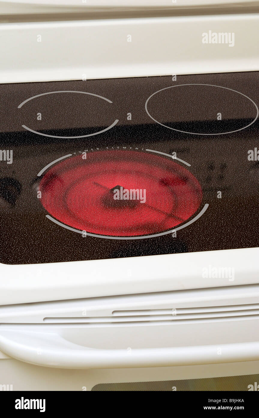 Range oven stove hi-res stock photography and images - Alamy