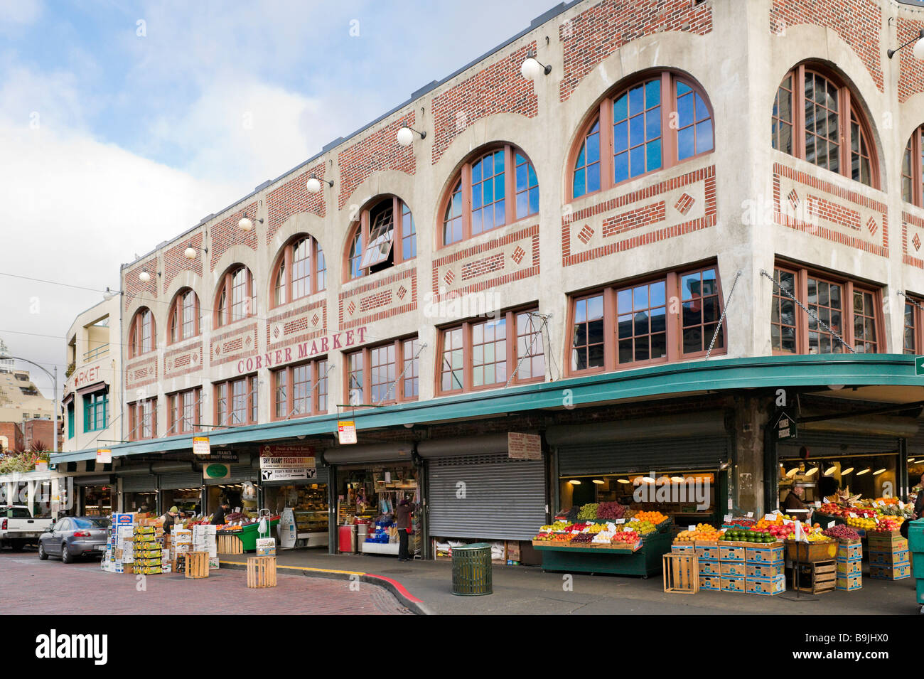 Corner Market at Pike Place Market, downtown Seattle, Washington, USA ...