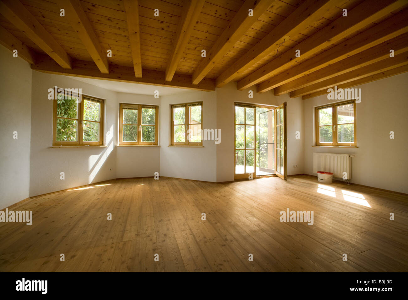 living room empty terrace-door openly reconstruction reconstruction ...