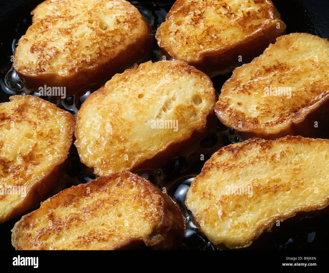 Toast with oil hi-res stock photography and images - Alamy