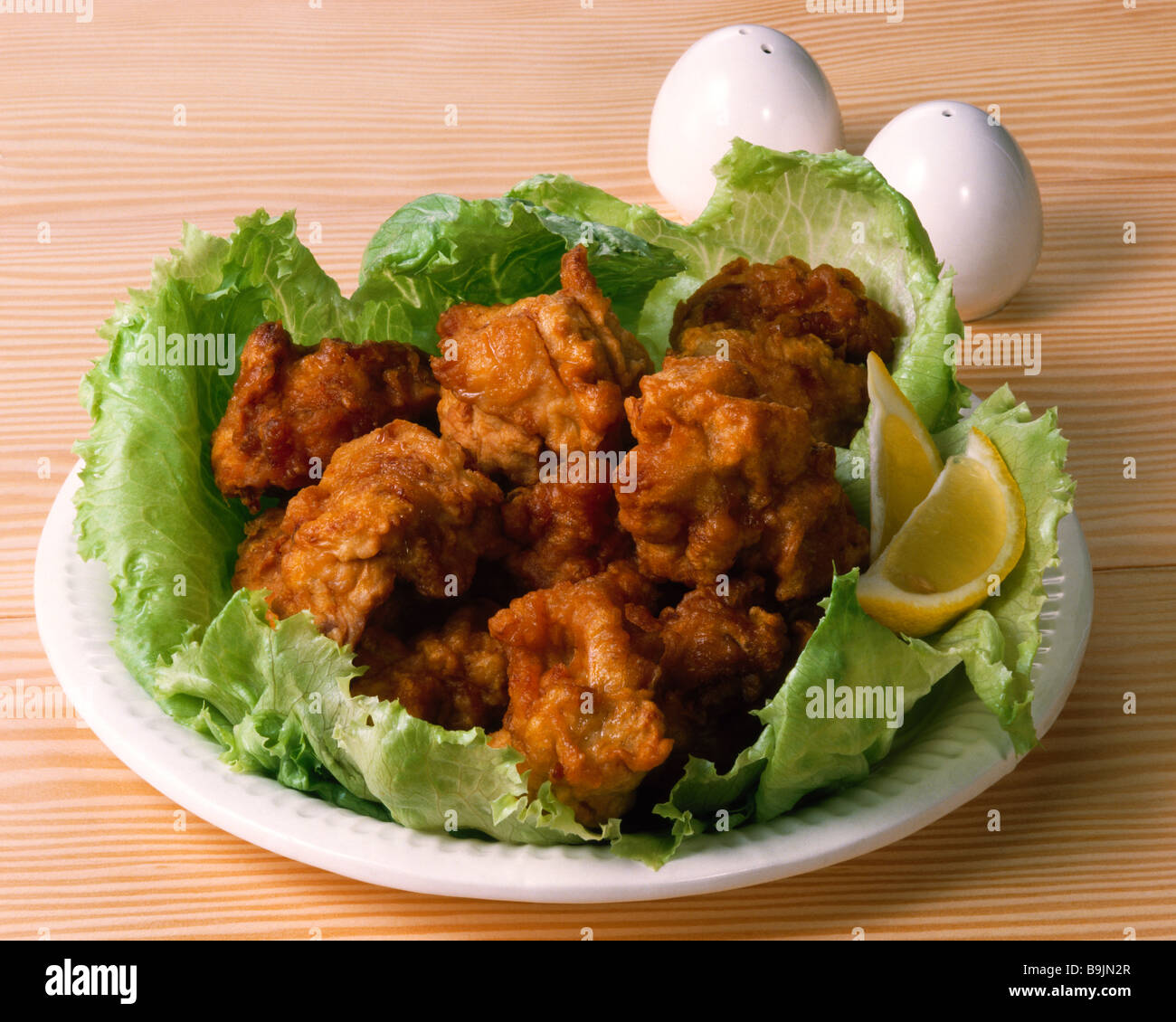 Deep fry chicken hi-res stock photography and images - Alamy