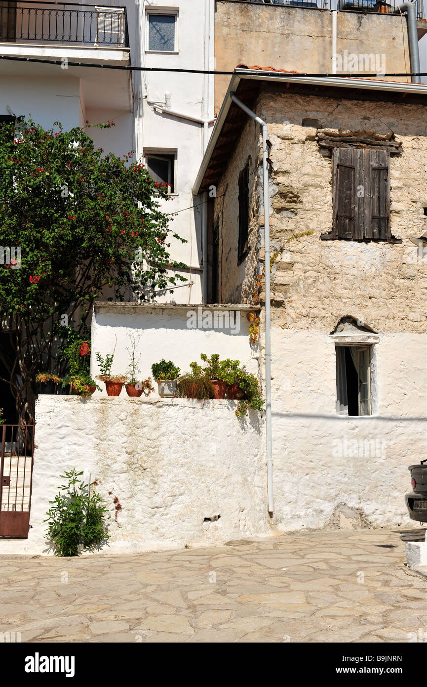 Backstreet in the town of Parga on the Greek Mainland Stock Photo - Alamy
