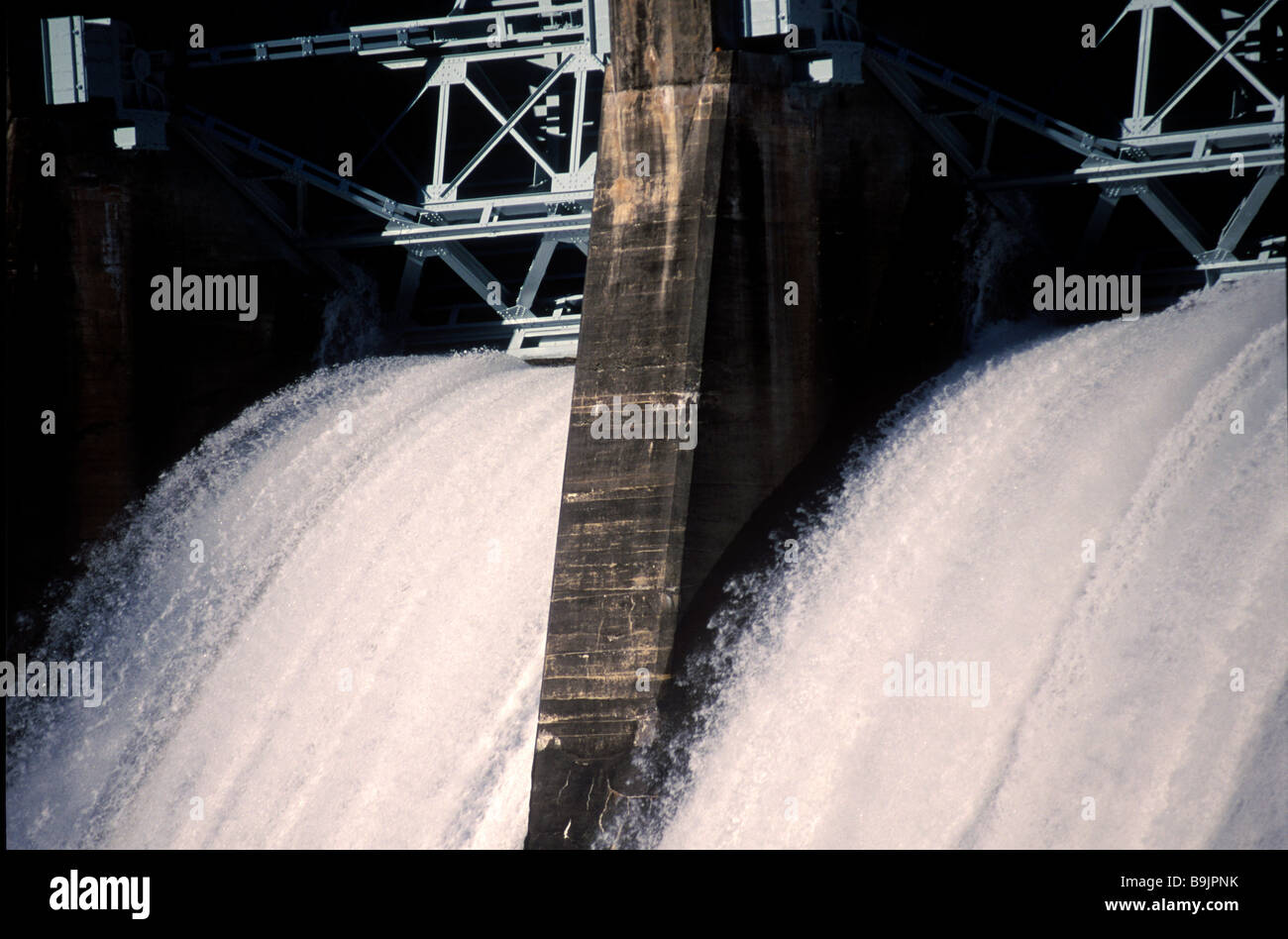 Hyro electric dam hi-res stock photography and images - Alamy