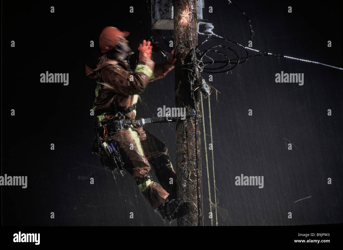 Electrical lineman pole hi-res stock photography and images - Alamy