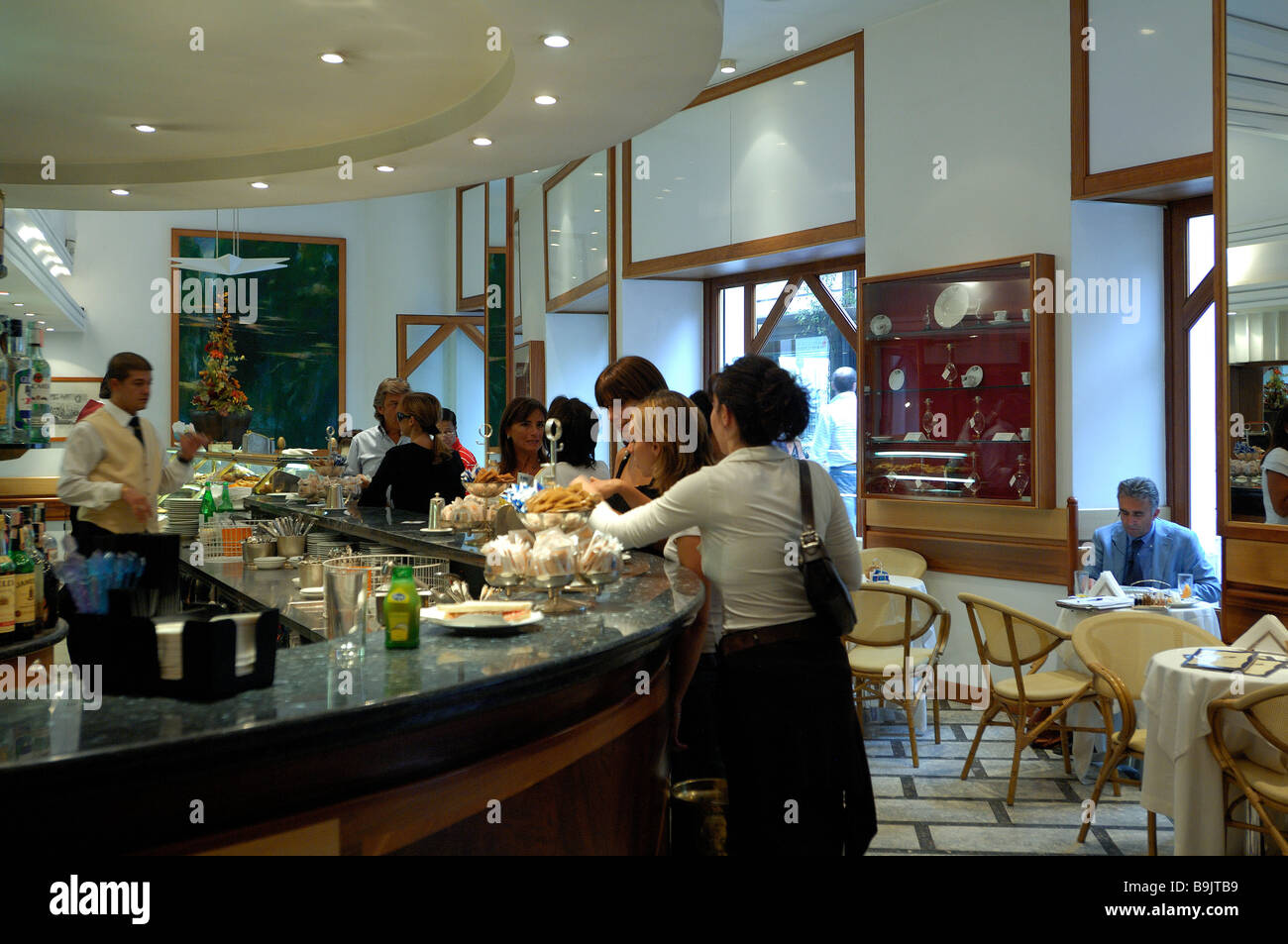 Cafe de paris rome hi-res stock photography and images - Alamy