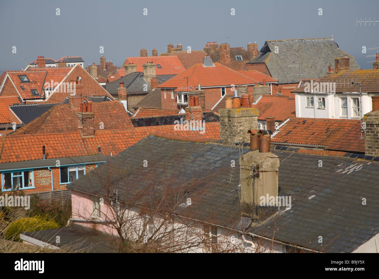 Rooftops rooftop uk roofs hi-res stock photography and images - Alamy