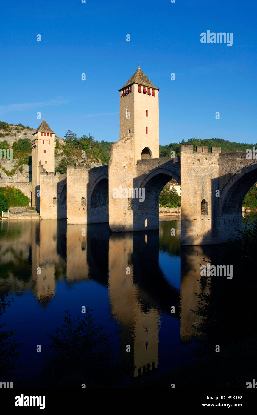 France, Lot, Quercy, Lot Valley, Cahors, Pont Valentre spanning over ...