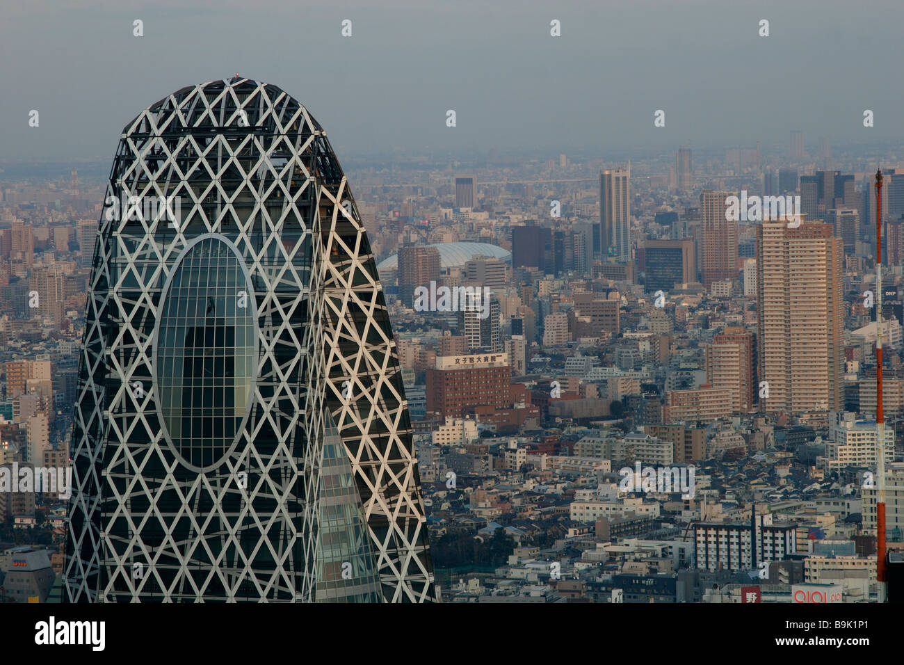 Tokyo japan skyscrapers cocoon tower buildings hi-res stock photography ...