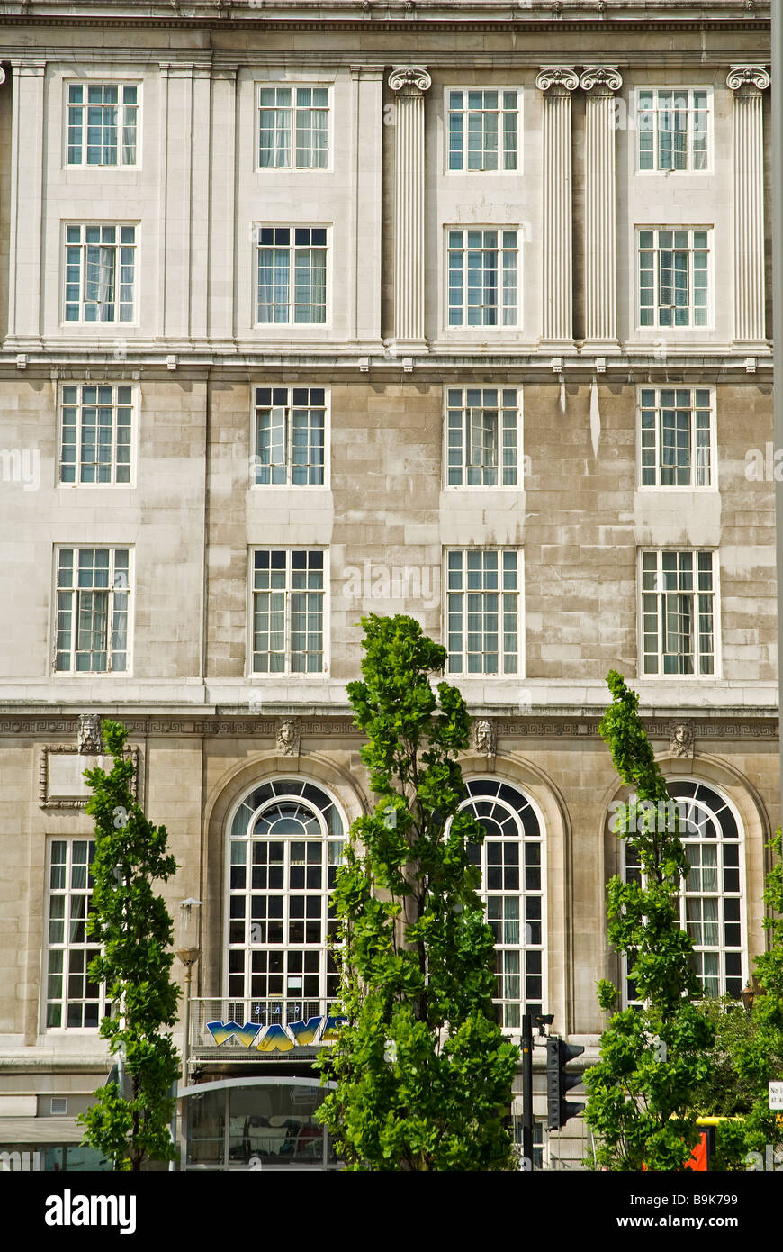 United Kingdom, Liverpool, Britannia Adelphi Hotel facade Stock Photo ...