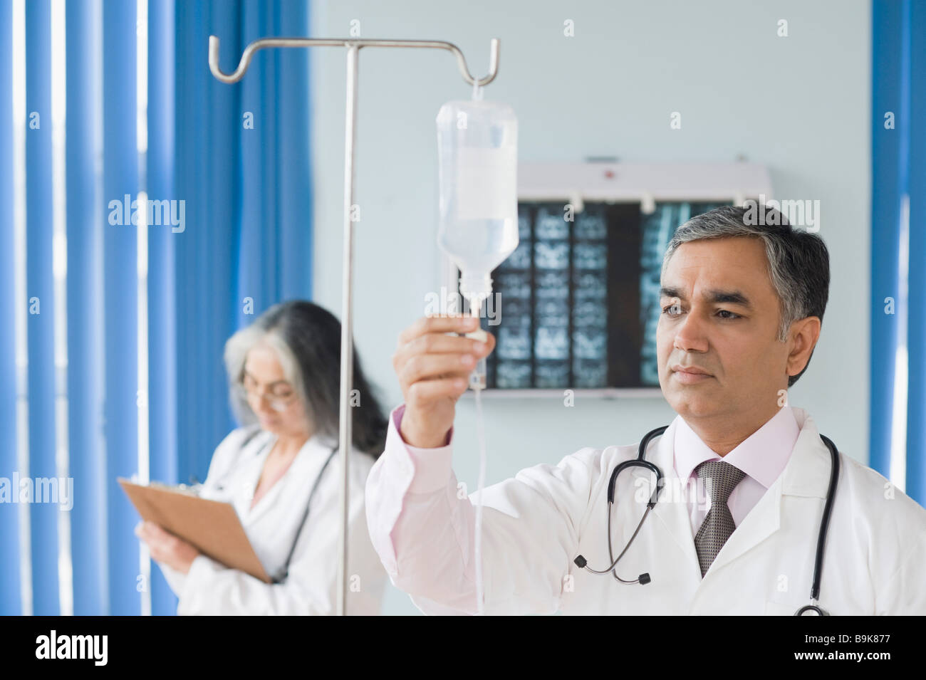 Intravenous drip women hi-res stock photography and images - Alamy