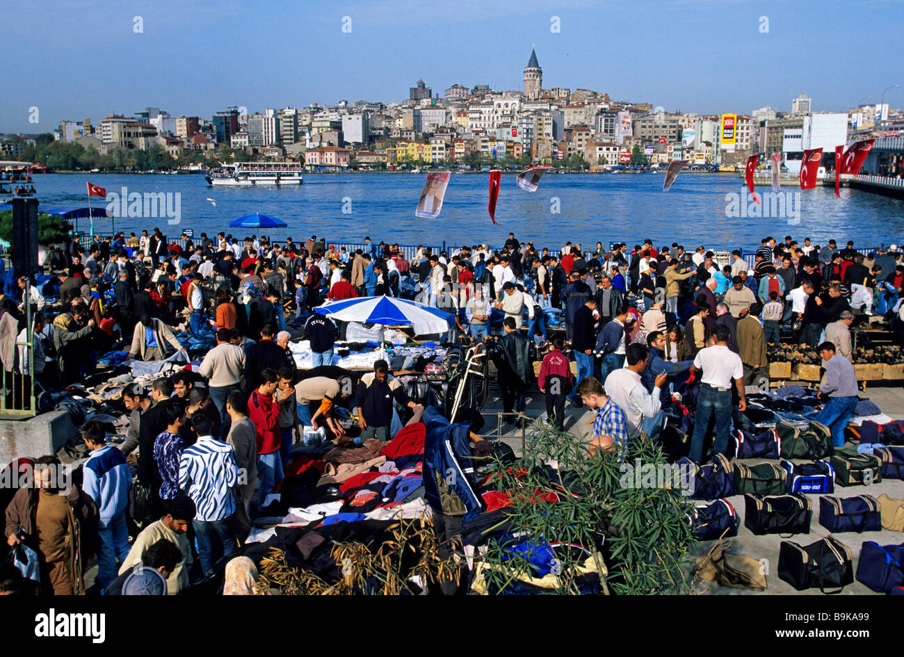 Istanbul people turkey hi-res stock photography and images - Alamy