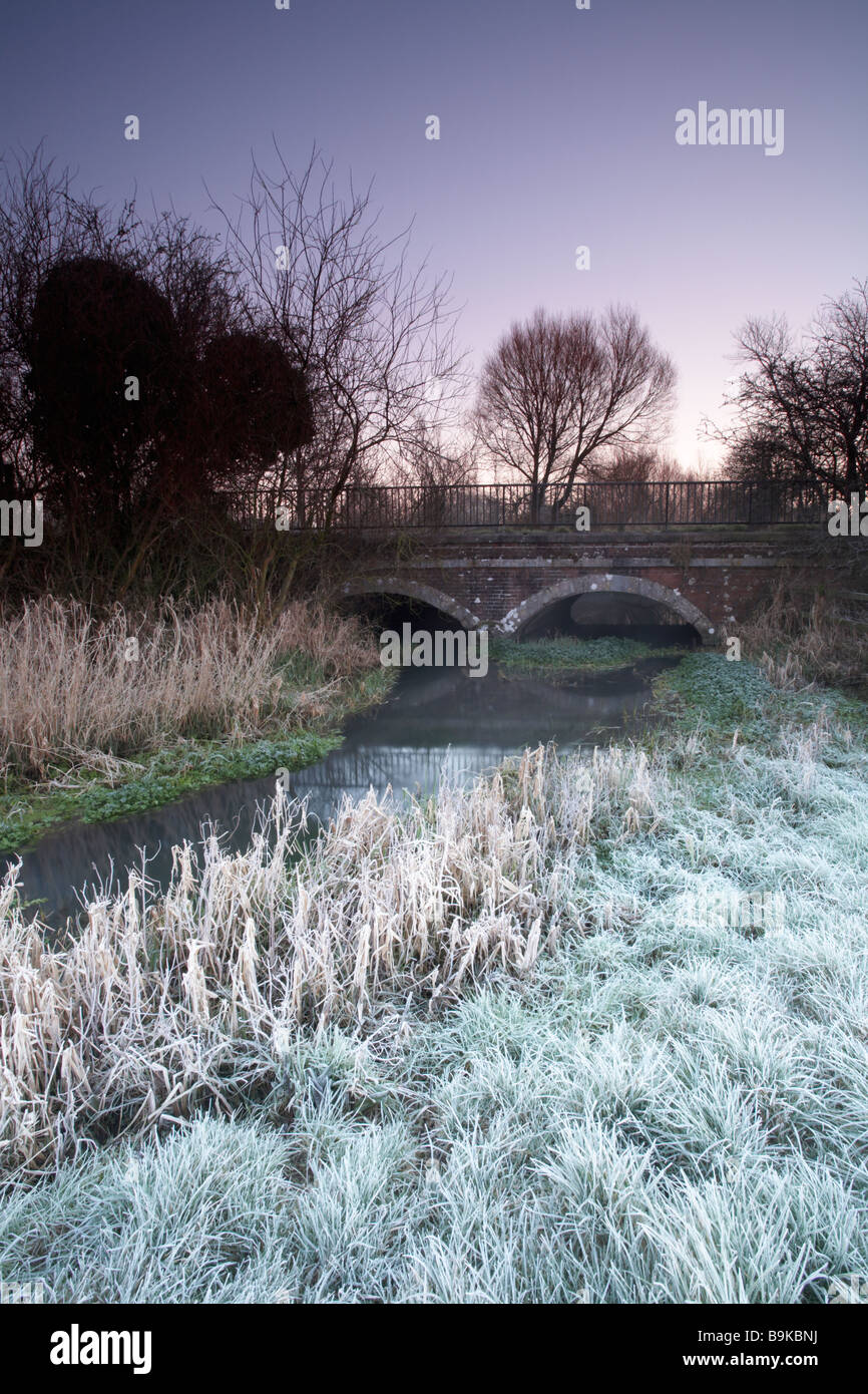 Arched road hi-res stock photography and images - Alamy