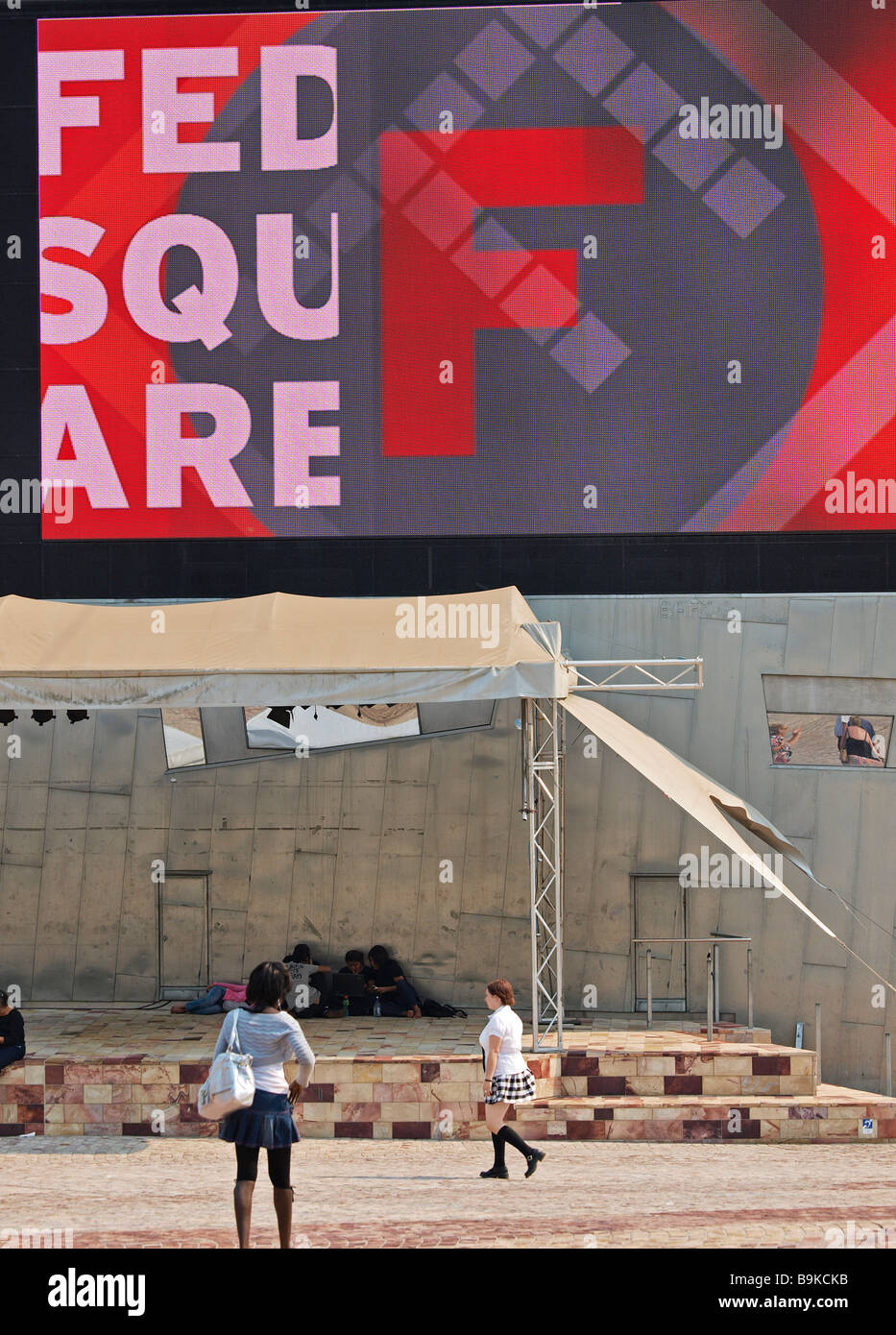 FEDERATION SQUARE WITH LARGE SCREEN MELBOURNE VICTORIA AUSTRALIA Stock ...