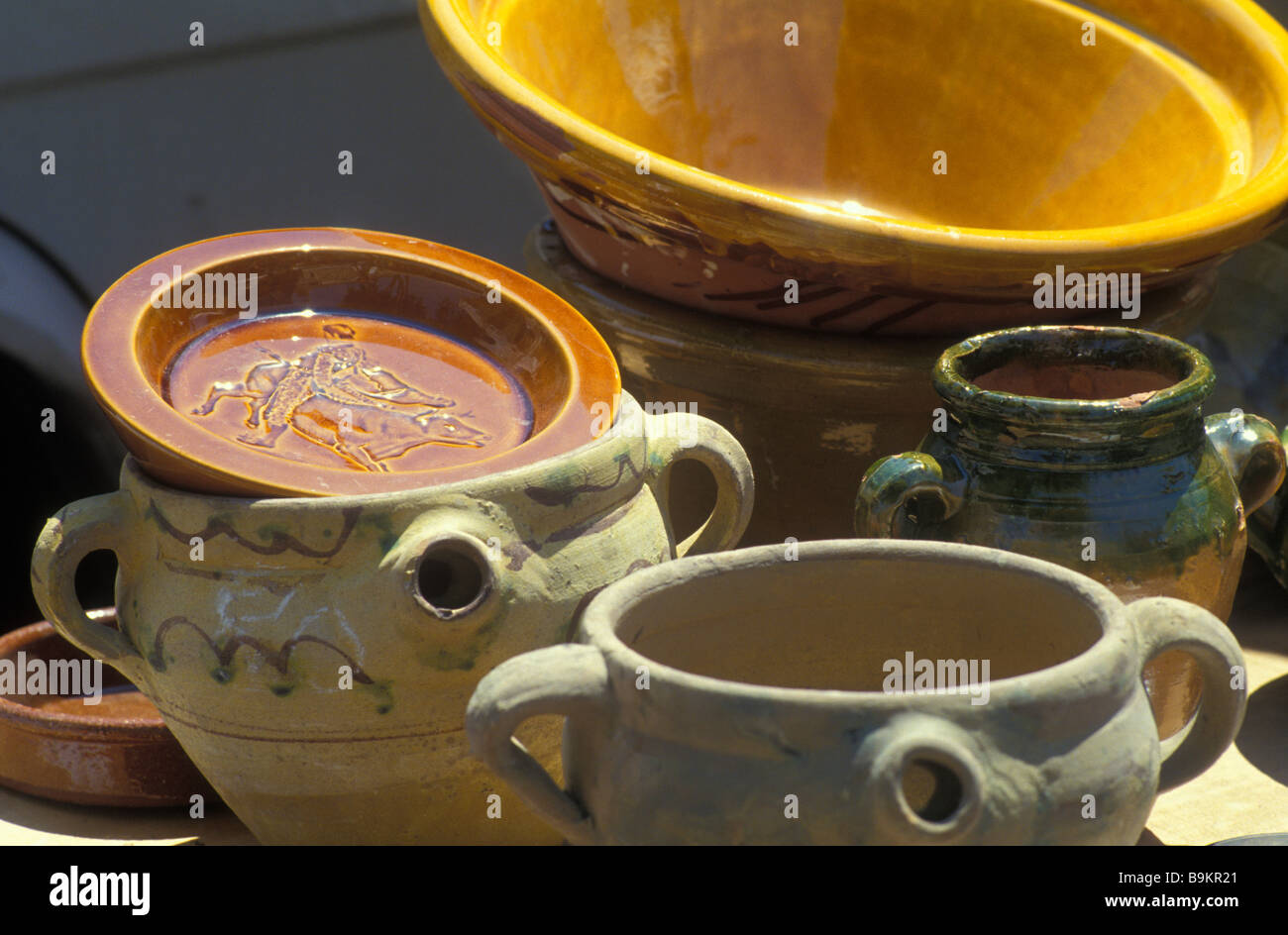 Crockery at the market in St Rémy de Provence, Provence, France Stock ...