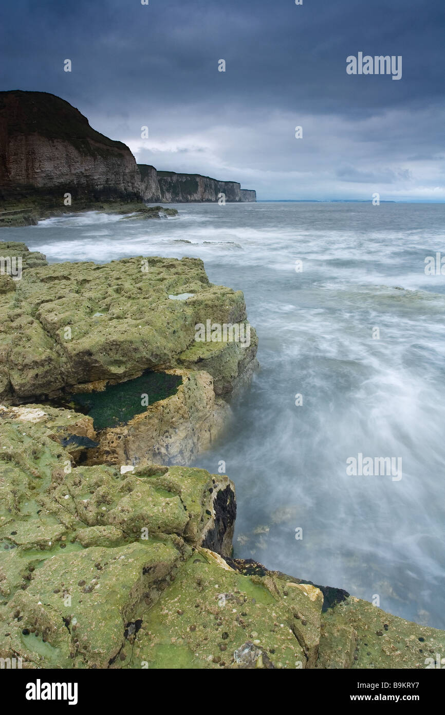 Sea storm cliff hi-res stock photography and images - Alamy