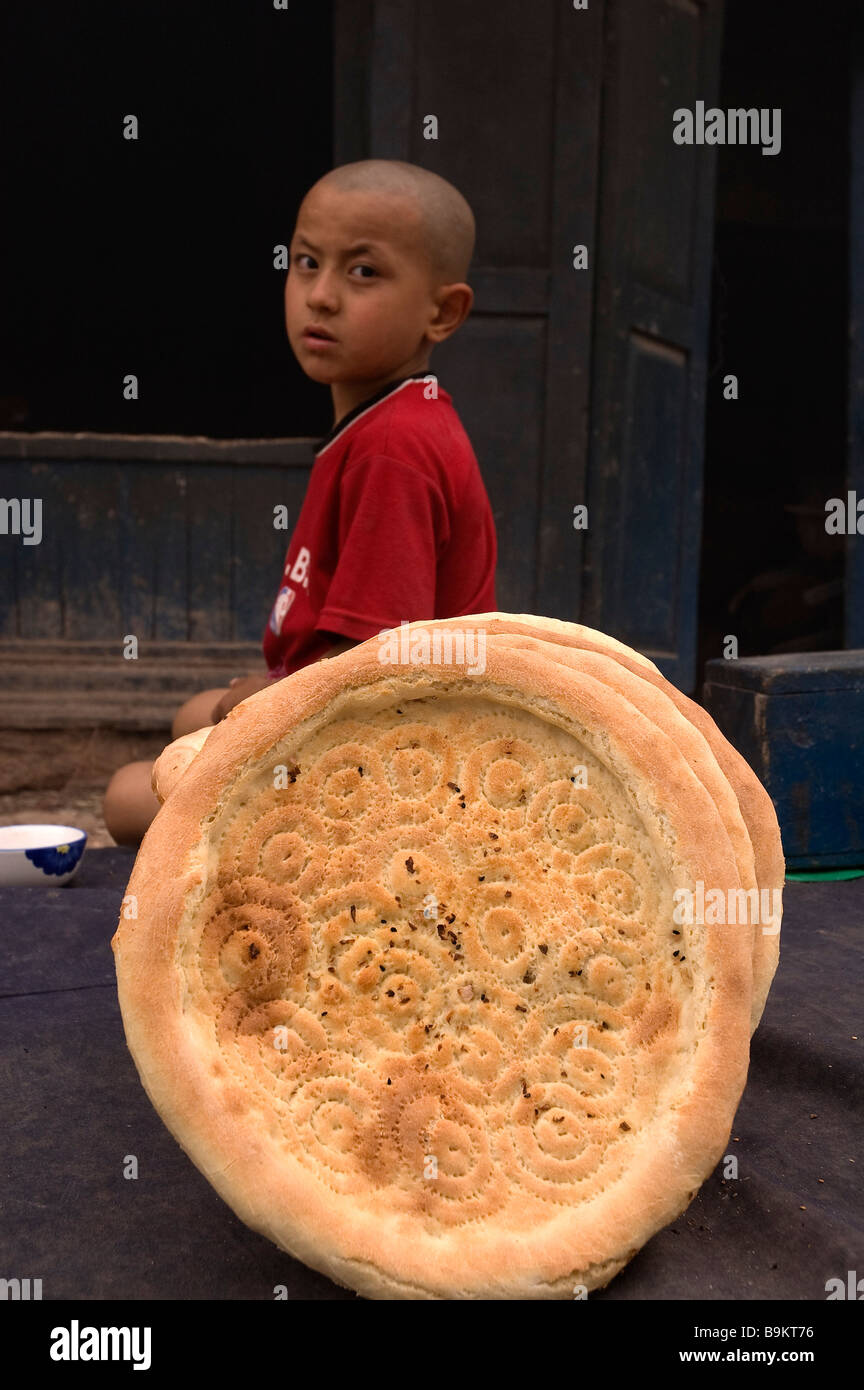 China, Xinjiang Uygur, Kashgar, traditional bread Stock Photo - Alamy